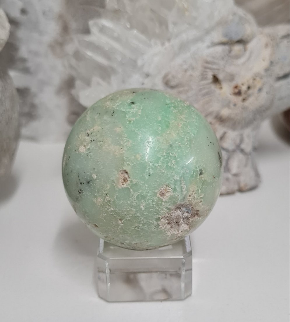 Chrysoprase Sphere – Bay Crystals